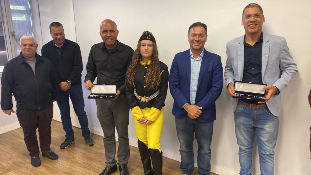 Prefeitura recebe homenagem da Afaban – Prefeitura de Cubatão